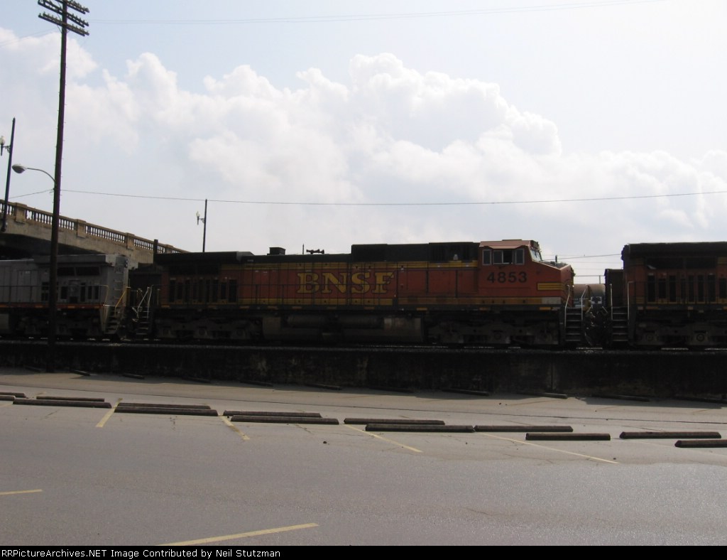 BNSF 4853